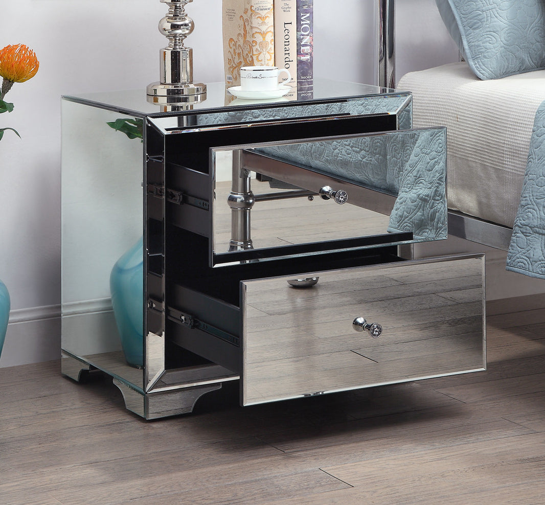 Mirrored Bedside Tables – Bradshaw Australia